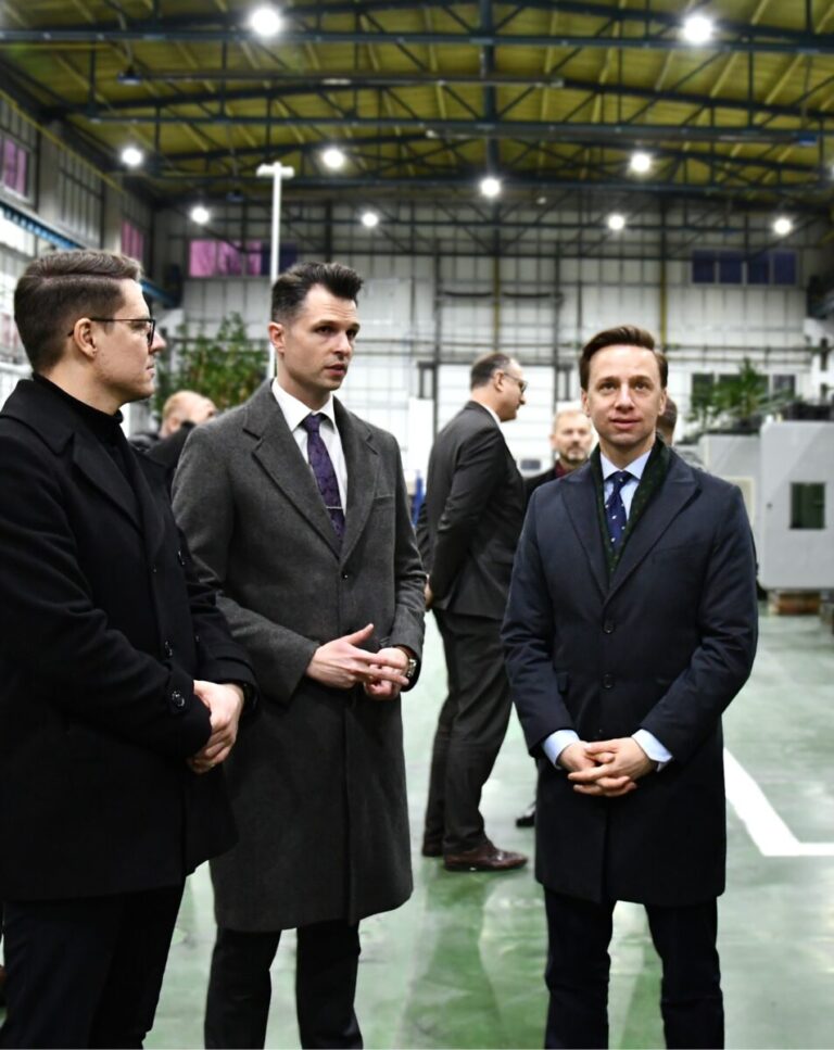 Sejmowa Komisja Obrony Narodowej i wicemarszałek Sejmu RP z wizytą w ...